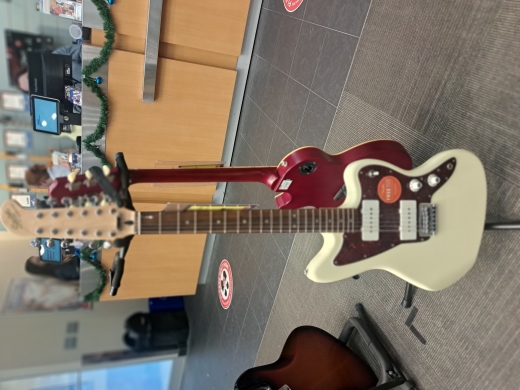 Gear Hunter | Squier Paranormal Jazzmaster 12 string